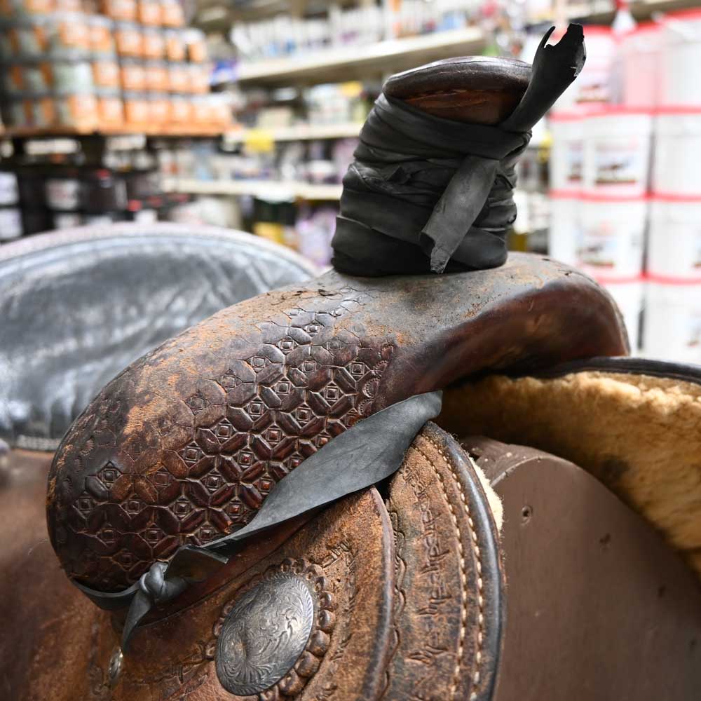 14" USED ADAMS ROPING SADDLE - Teskeys